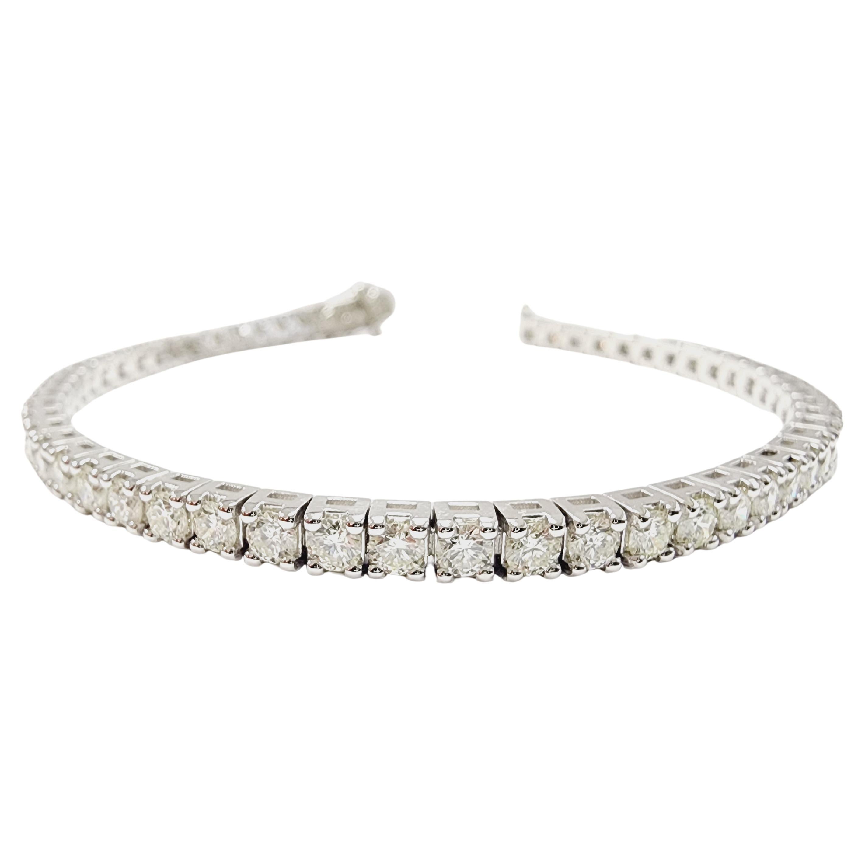 5.06 Carat Natural Diamond Tennis Bracelet 14 Karat White Gold For Sale at 1stDibs