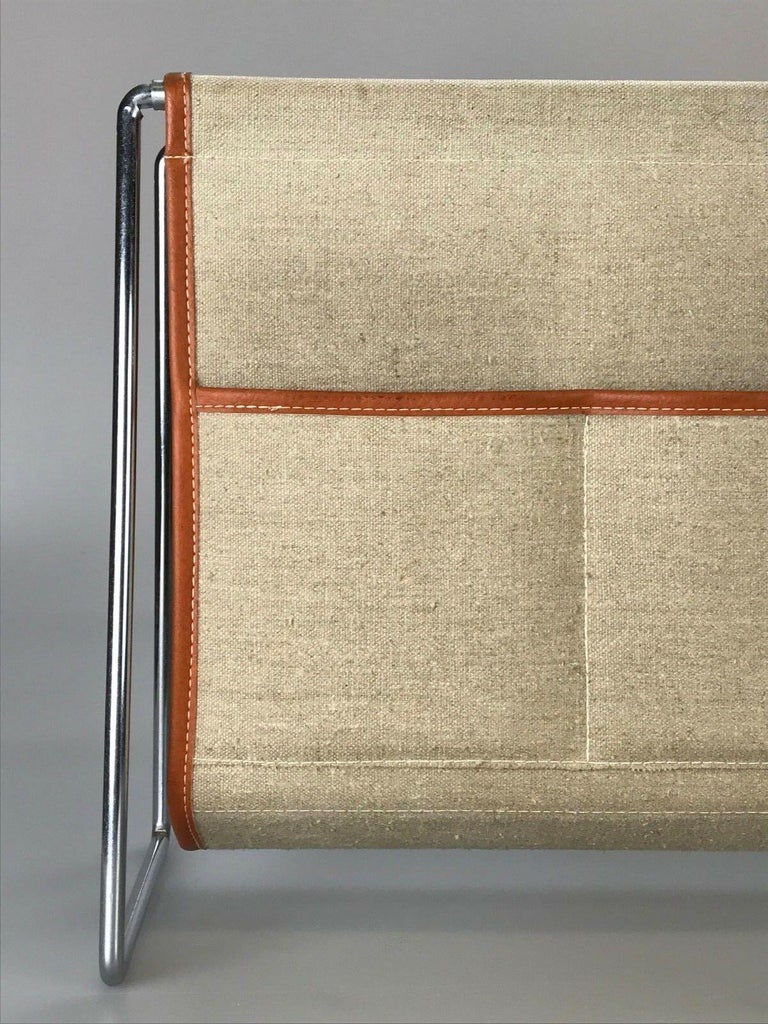 Zeitungsständer aus den 50er- und 60er-Jahren von Verner Panton für Fritz Hansen im Angebot bei ...