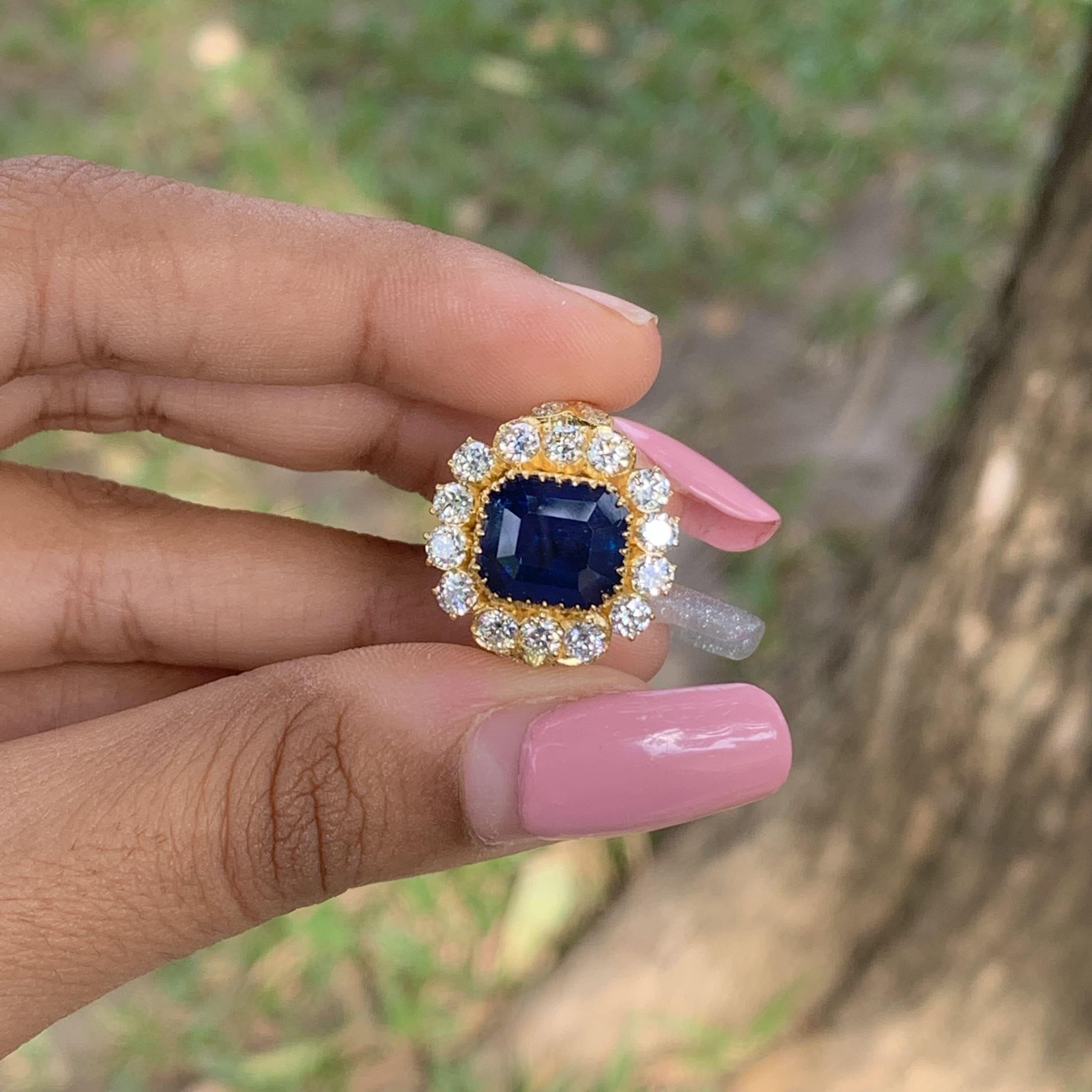 5.28 Carat Art Deco Era Ceylon Blue Sapphire with Old Cut Diamonds 18k ...