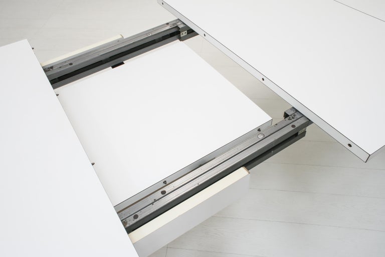 5559 Extendable Pedestal Dining Table by George Nelson for Herman Miller at 1stDibs