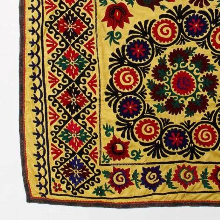 5.5x7.6 Ft Uzbek Suzani Textile Bedspread, Silk Hand Embroidery Wall ...
