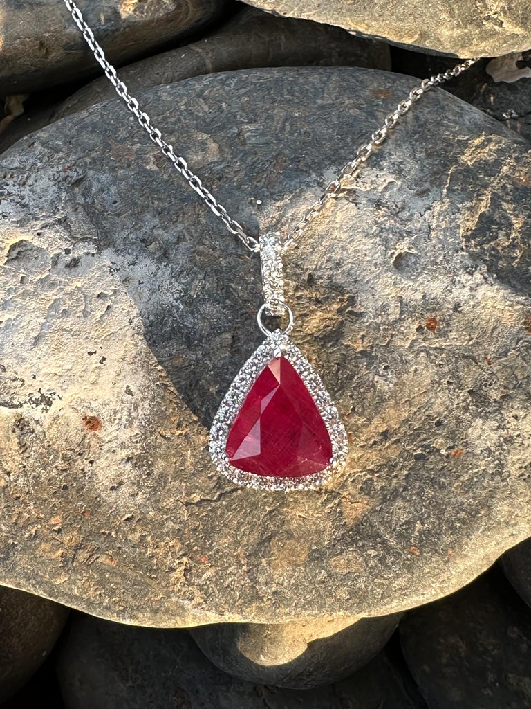 5.68 Carat Pear Shaped Mozambique Ruby Pendant with Diamonds Studded in ...