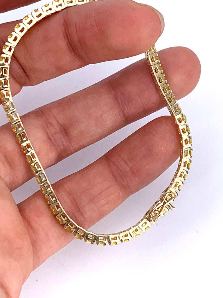 5 68 Carat Yellow Sapphire Set In 18kt Yellow Gold Unisex Tennis