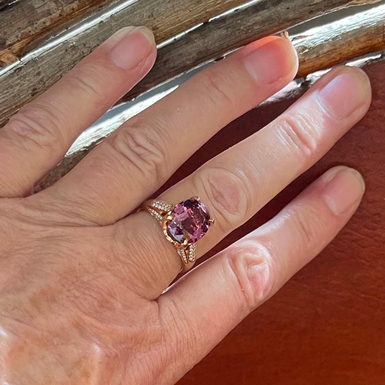5.75 Mahenge Malaya Garnet, Gold and Diamond Ring For Sale at 1stDibs