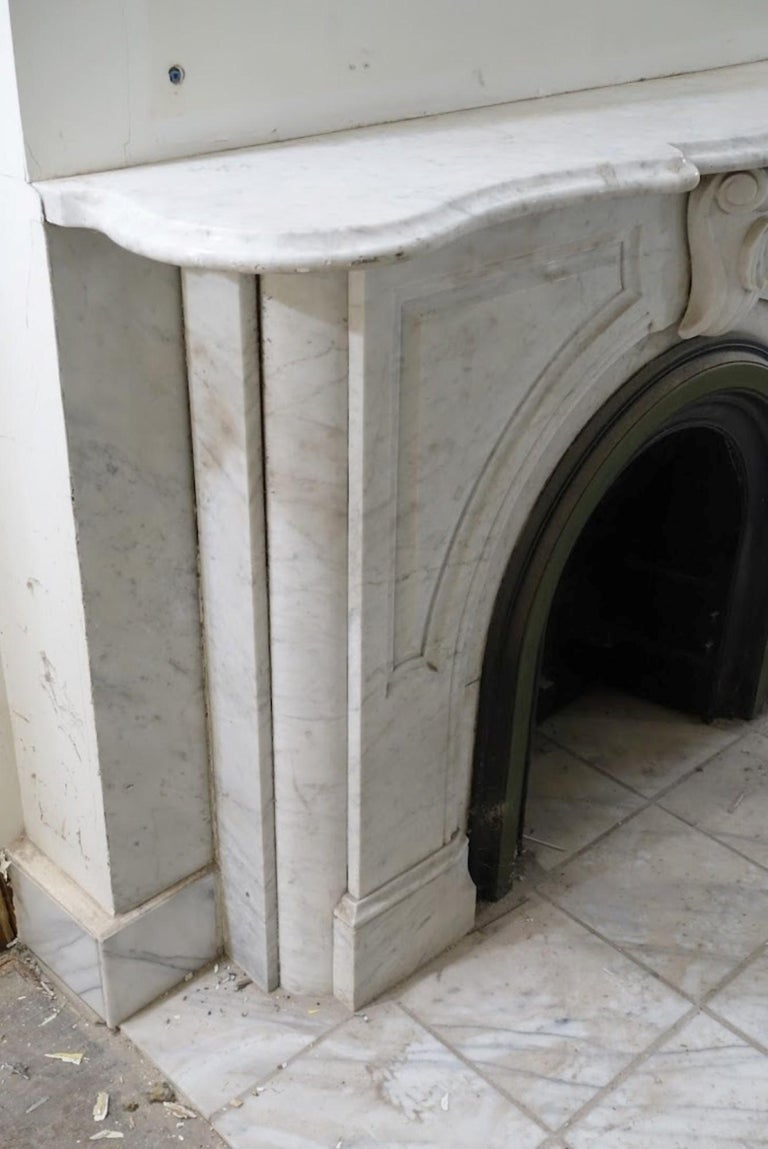 5th Ave 1890s Arched Carrara Marble Mantel Hand Carved w/ Seashell ...