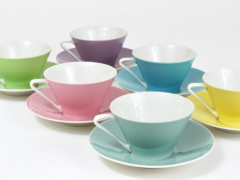 6 Midcentury Pastel Daisy Porcelain Coffee Cups, Lilien, Austria, 1950s For Sale at 1stDibs