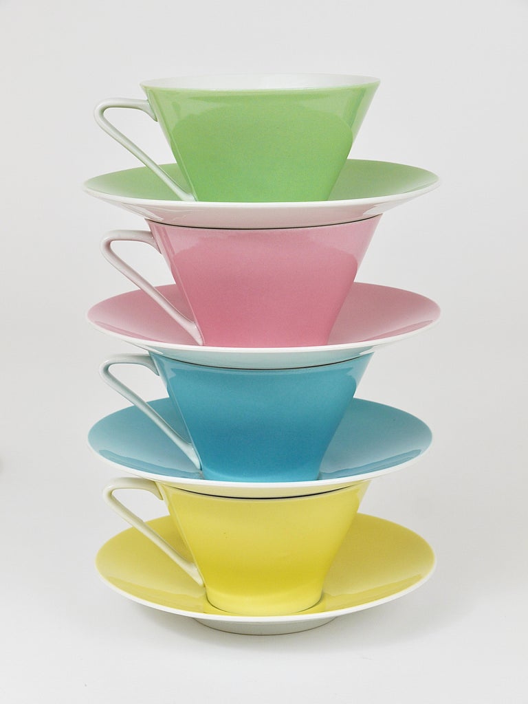 6 Midcentury Pastel Daisy Porcelain Coffee Cups, Lilien, Austria, 1950s For Sale at 1stDibs