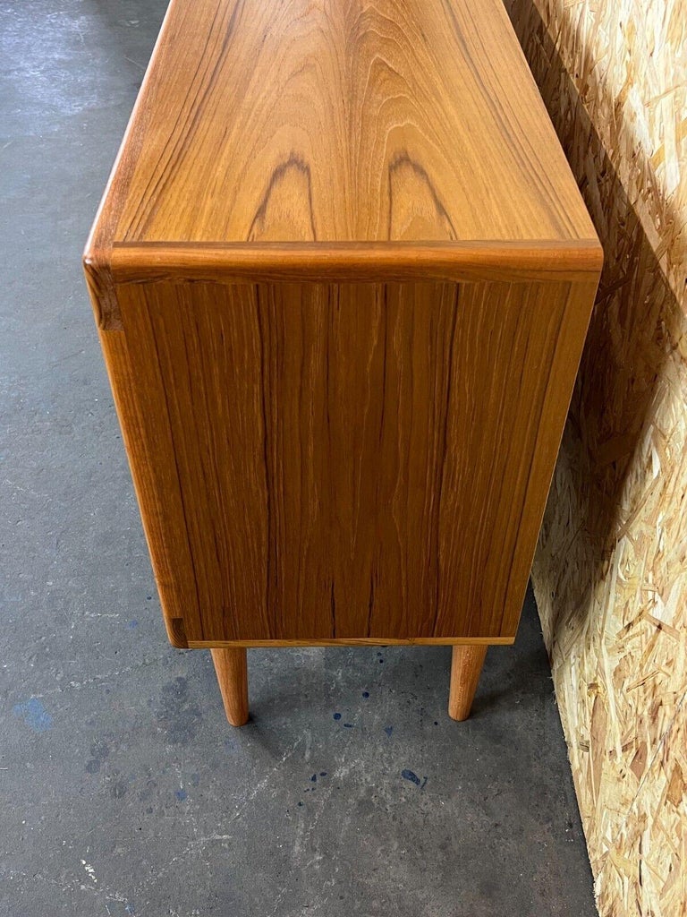 60s 70s teak sideboard Credenza cabinet Danish Modern Design Denmark ...