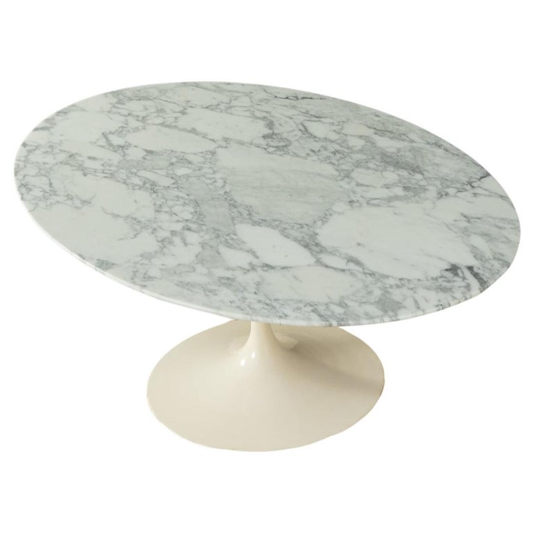 60s Oval Tulip Coffee Table by Eero Saarinen for Knoll For Sale at 1stDibs