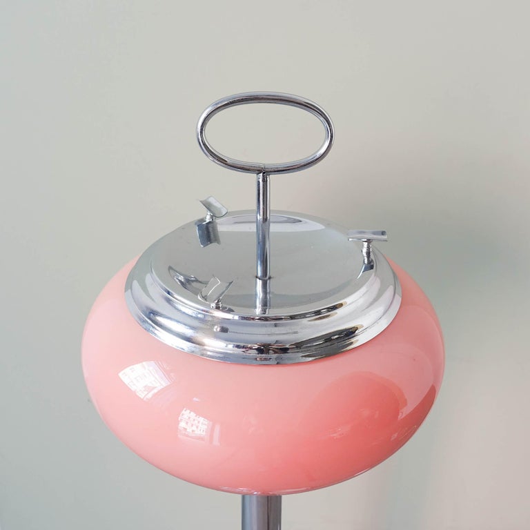 60’s Pink Portuguese Opaline Glass Ashtray Lamp For Sale at 1stDibs