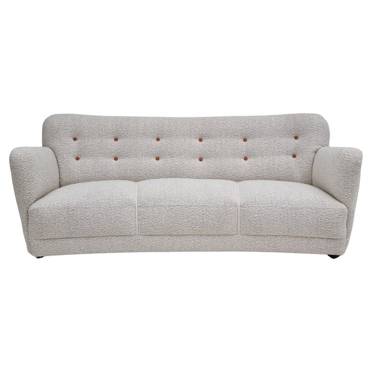 60er Jahre, neu lackiertes dnisches 3-Pers-Sofa Banana mit Polsterung ...