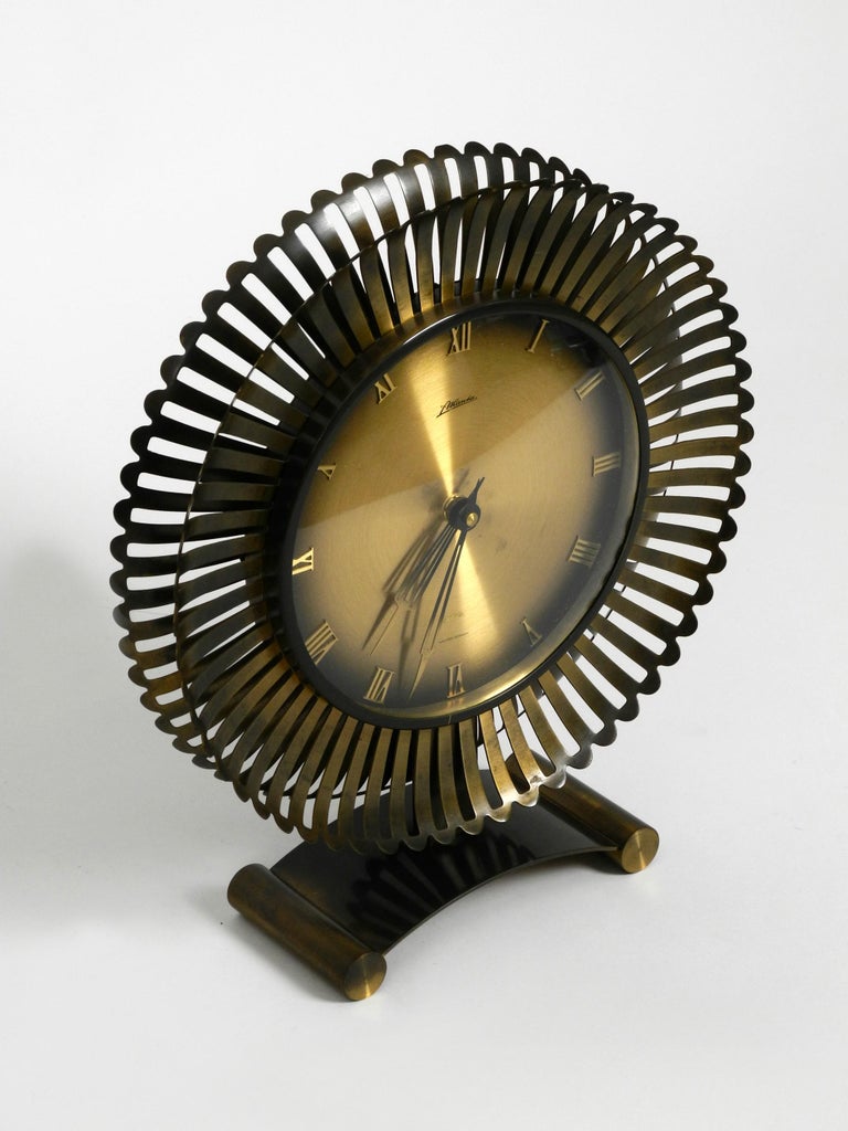 1960s Extra Large Brass Atlanta Universe Sunburst Table Clock at 1stDibs