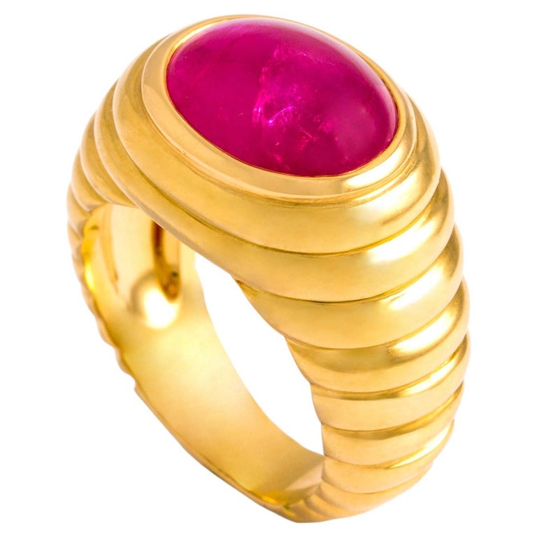 6.20 Carat Ruby Gold Ring For Sale at 1stDibs