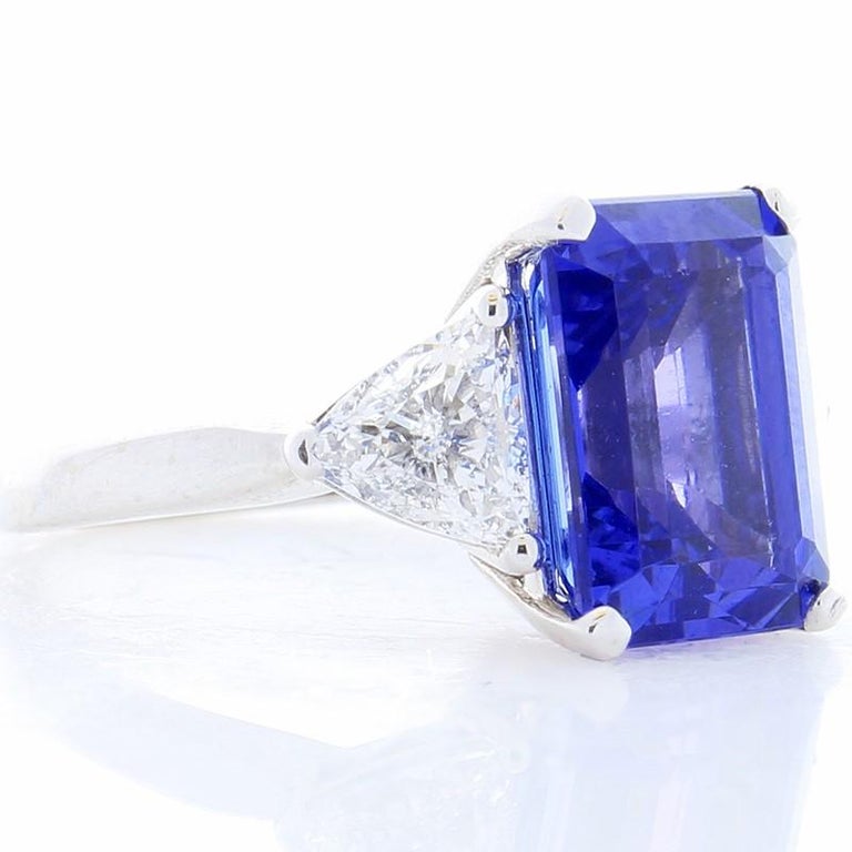 6.27 Carat Emerald Cut Tanzanite and Trillion Diamond Cocktail White ...