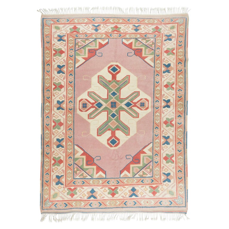 Traditional Vintage Handmade Turkish Area Rug with Medallion Design For ...