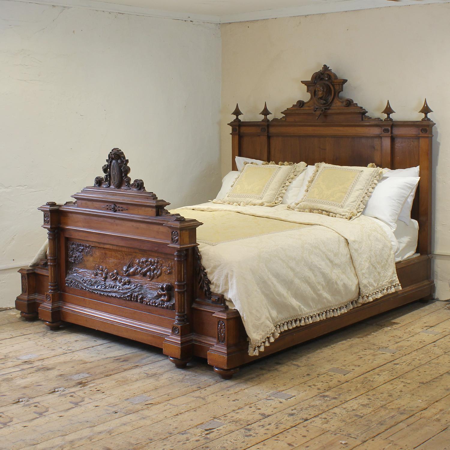 6ft Wide Decorative Italian Renaissance Carved Antique Bed WK200 at 1stDibs