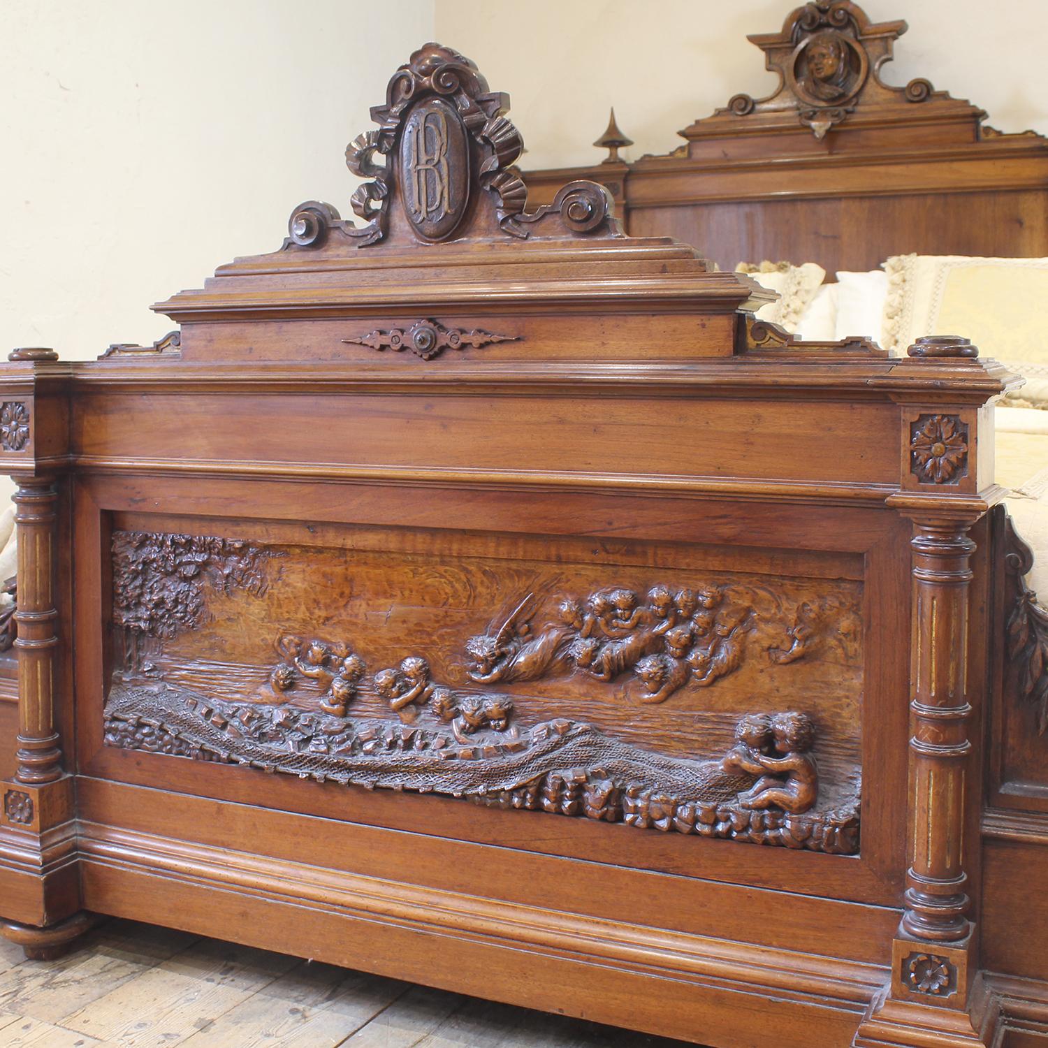 6ft Wide Decorative Italian Renaissance Carved Antique Bed WK200 at 1stDibs