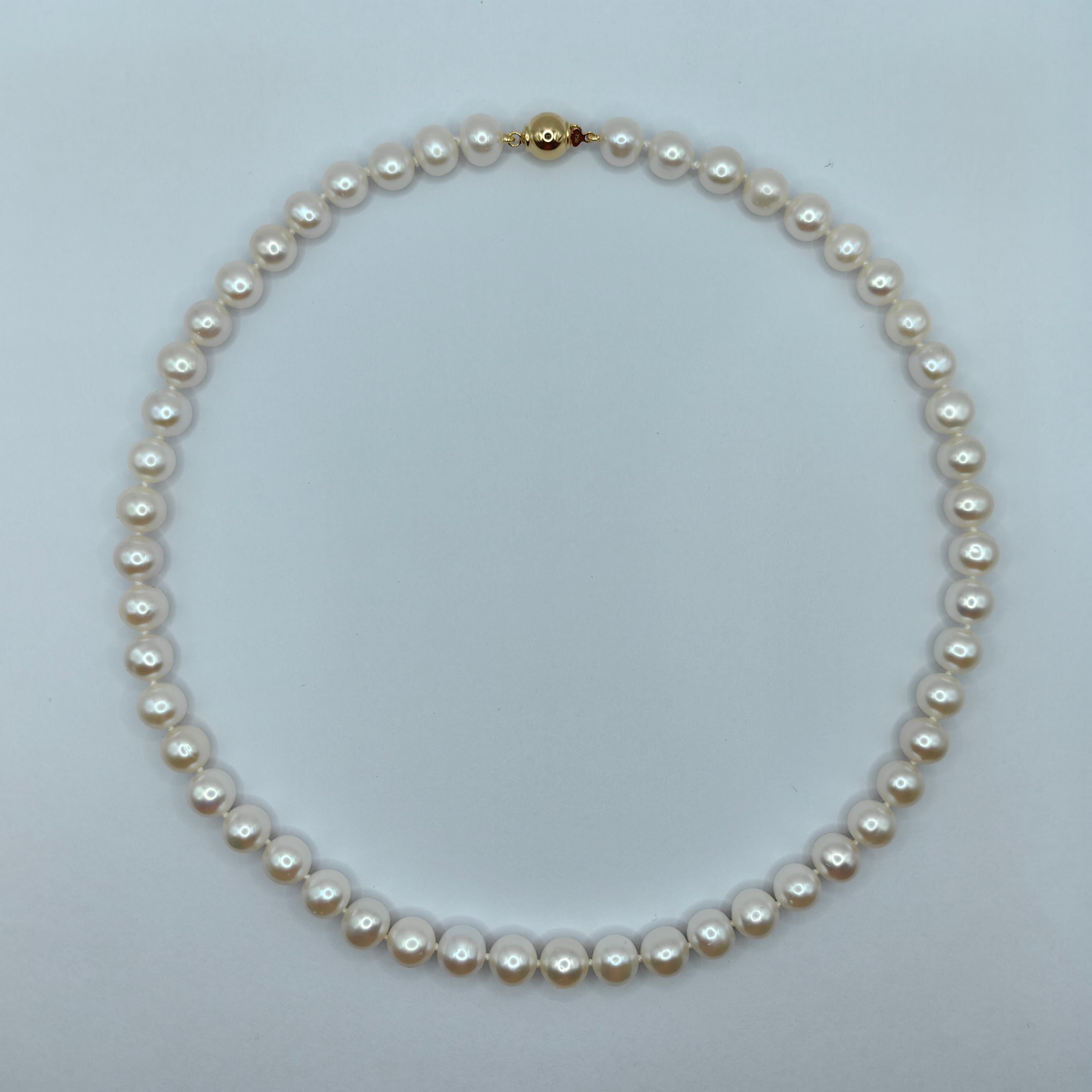 7-8mm White Round Pearl Necklace with 18K Gold Clasp For Sale at 1stDibs