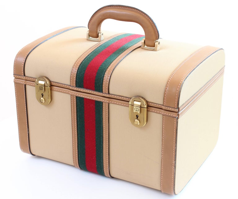 Gucci Train Case Beige Canvas Red Green Webbing Beauty Bag Travel Carry ...