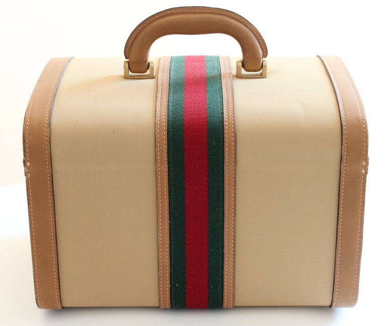 Gucci Train Case Beige Canvas Red Green Webbing Beauty Bag Travel Carry ...