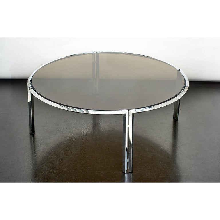 70s Large Round Coffee Table For Sale at 1stDibs