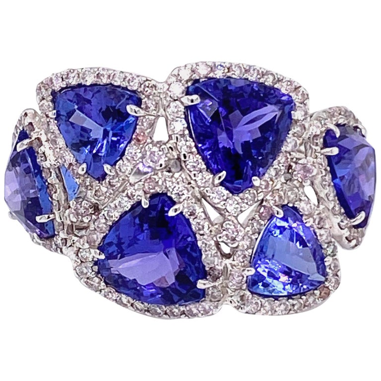 7.86 Carat Trillion Tanzanite and Diamond Cocktail Ring For Sale at 1stDibs