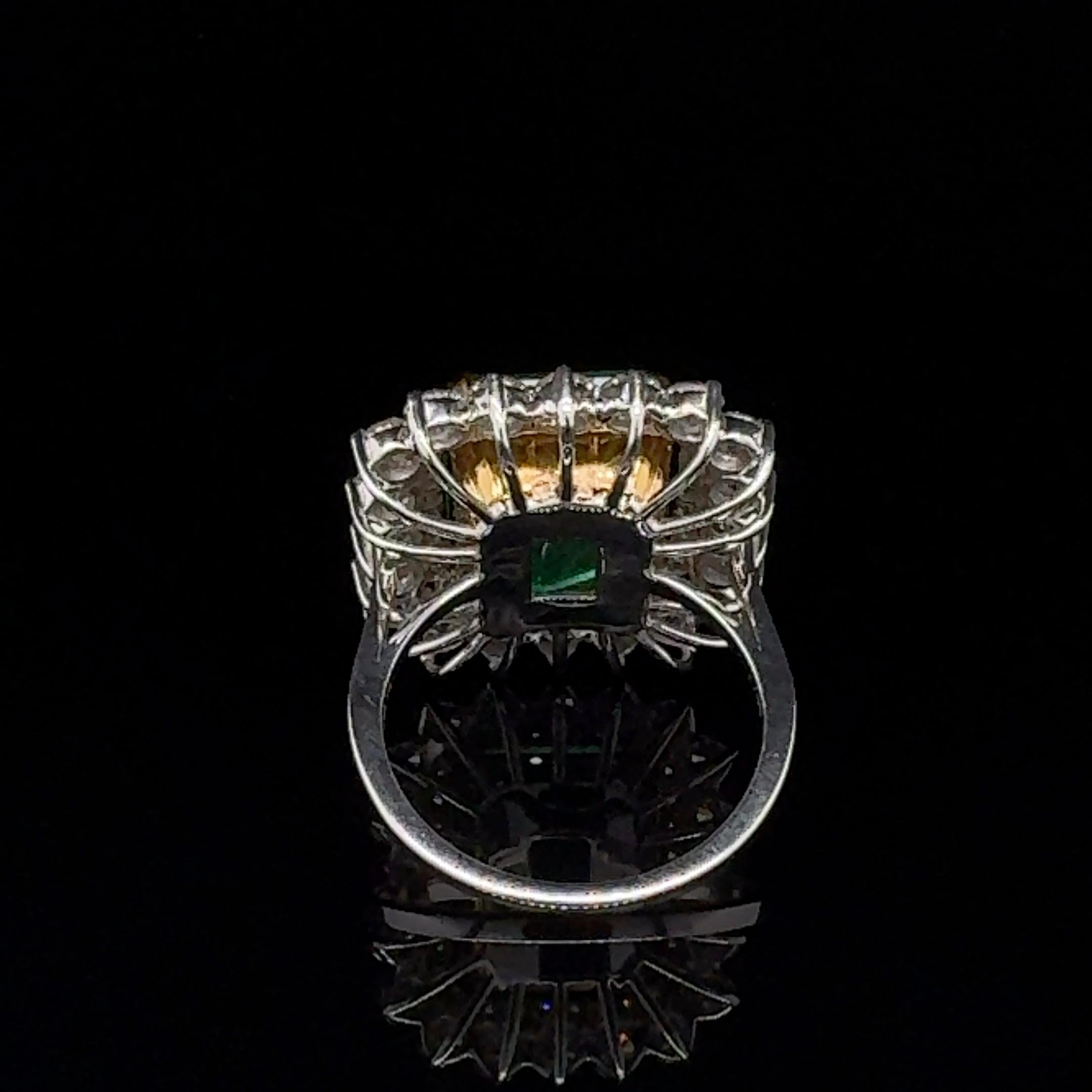 7.98 carat Colombian natural Vivid Green Emerald cluster ring For Sale ...
