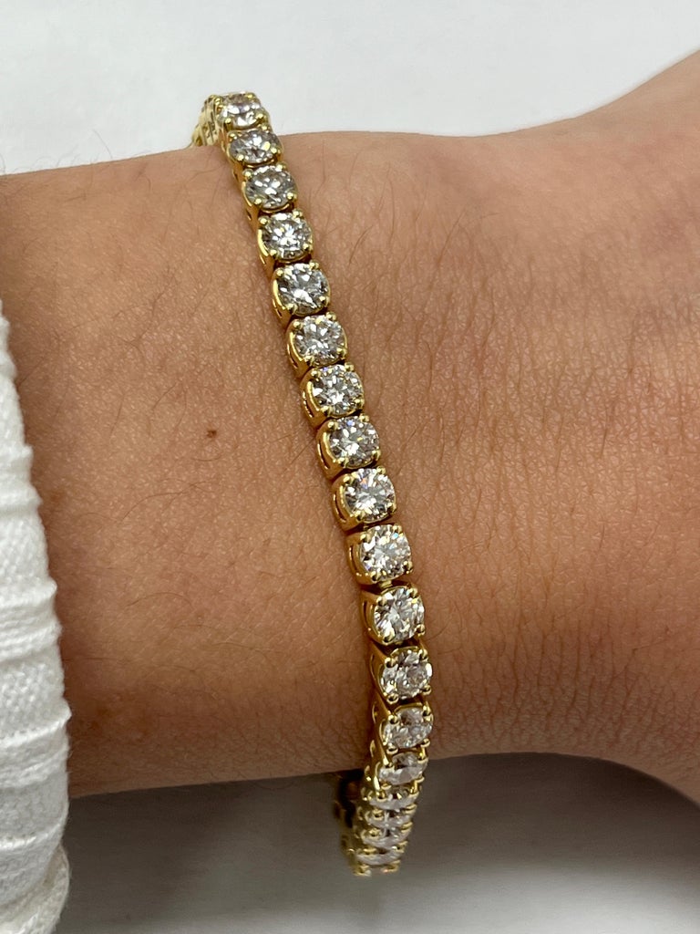 8 Carat Yellow Gold Diamond Bracelet For Sale at 1stDibs