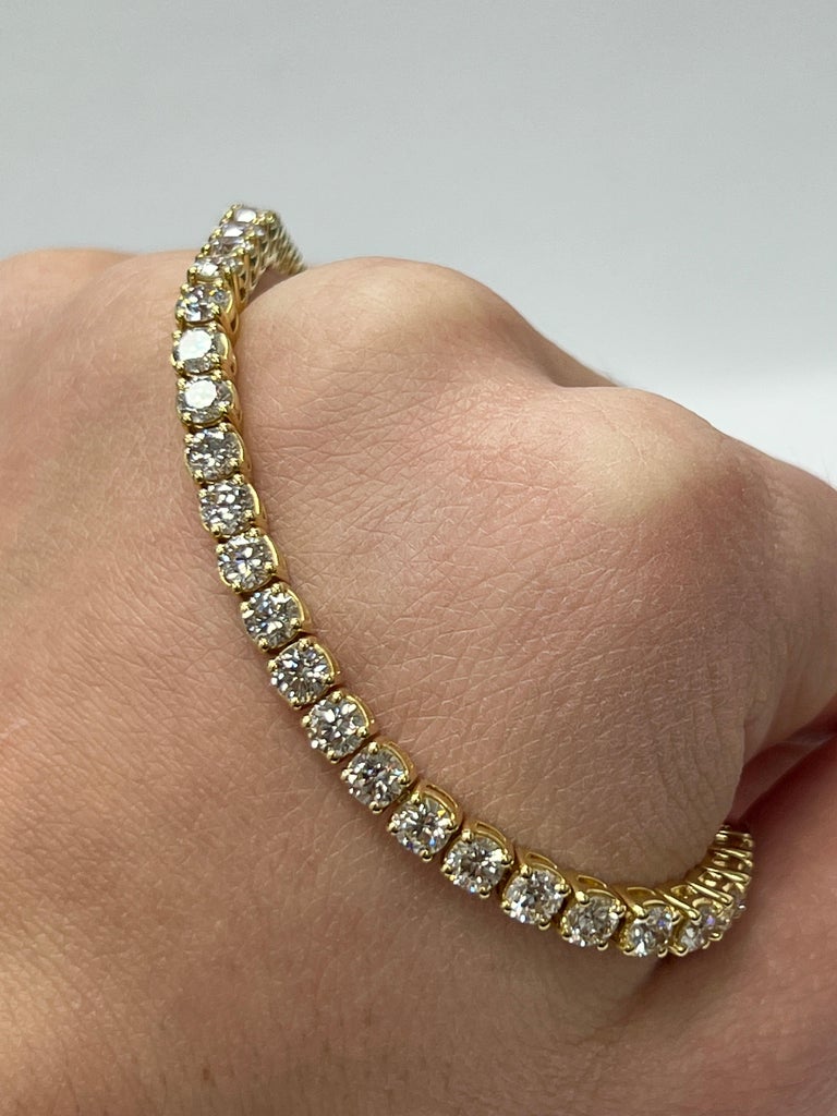 8 Carat Yellow Gold Diamond Bracelet For Sale at 1stDibs