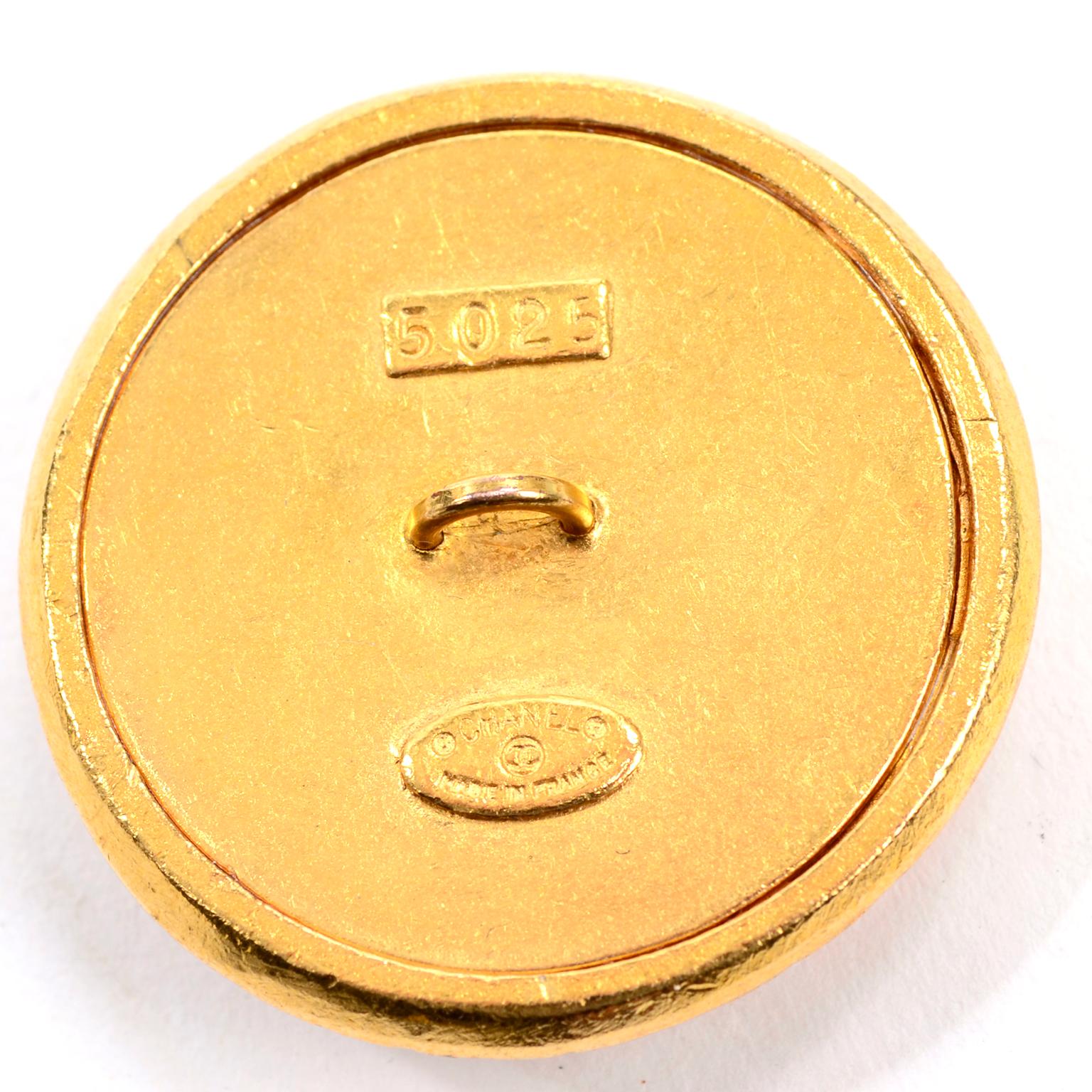 8 Large Vintage Chanel Buttons in Gold W CC Monogram in twisted rope ...