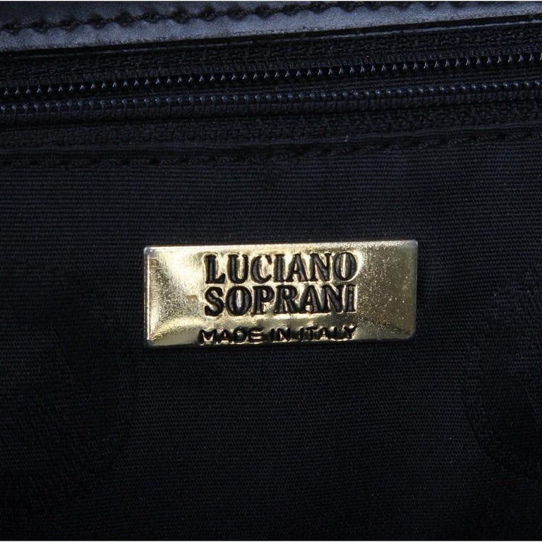 80s Luciano Soprani Vintage black leather logoed shoulder bag For Sale ...