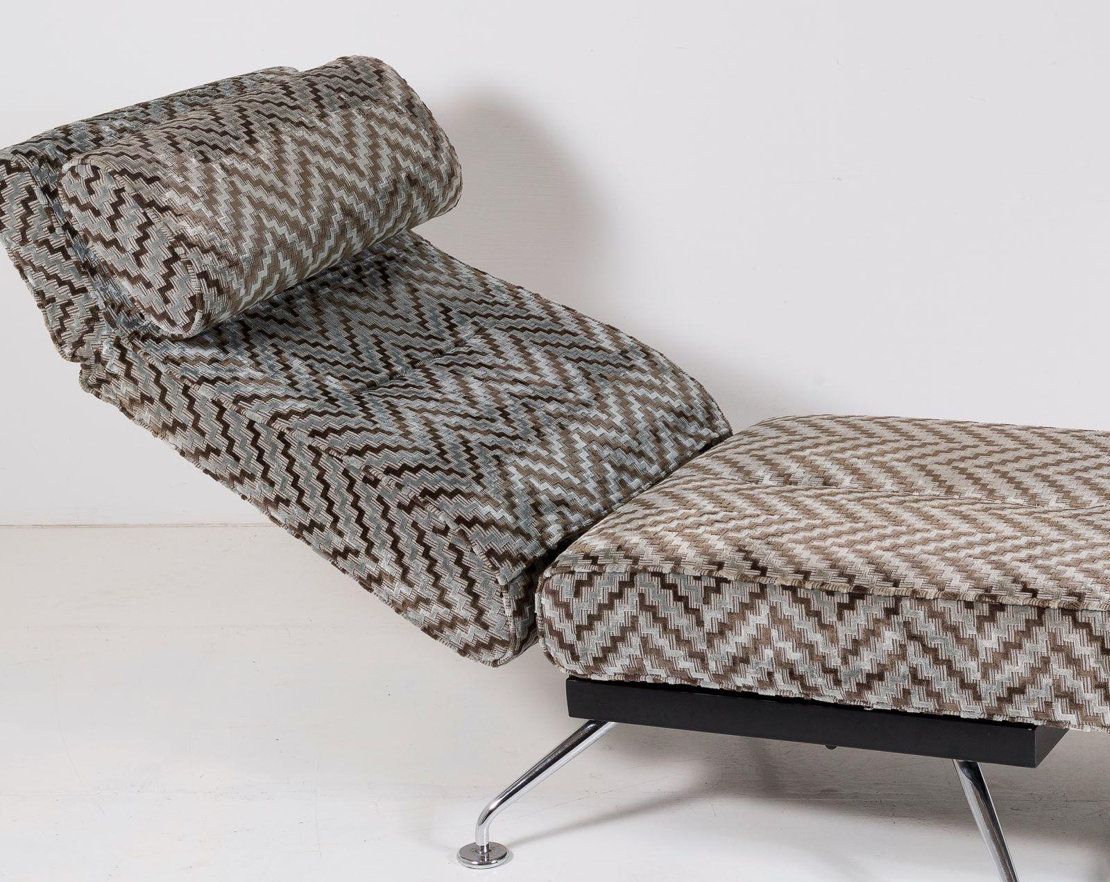 80s Modern Chaise Longue Day Bed Recliner Chair in Original Stone ...