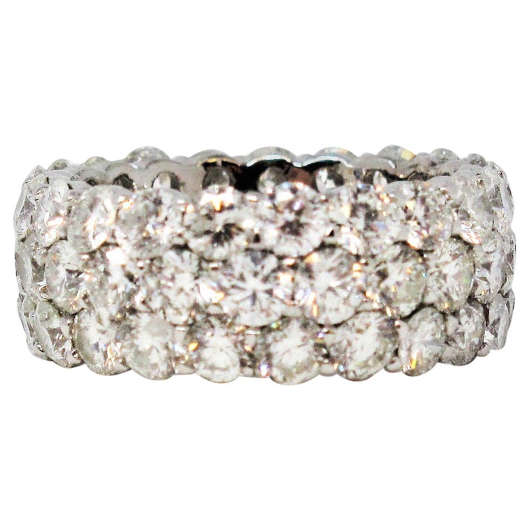 8.53 Carat Three-Row Round Brilliant Diamond Eternity Band Ring 14 Karat Gold For Sale at 1stDibs