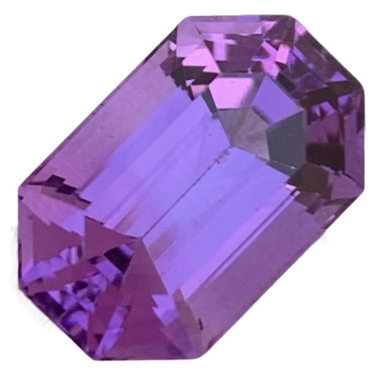 8.60 Carat Natural Loose Purple Amethyst from Brazil For Sale at 1stDibs