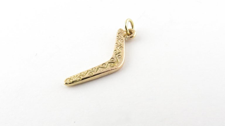 9 Karat Yellow Gold Boomerang Charm at 1stDibs