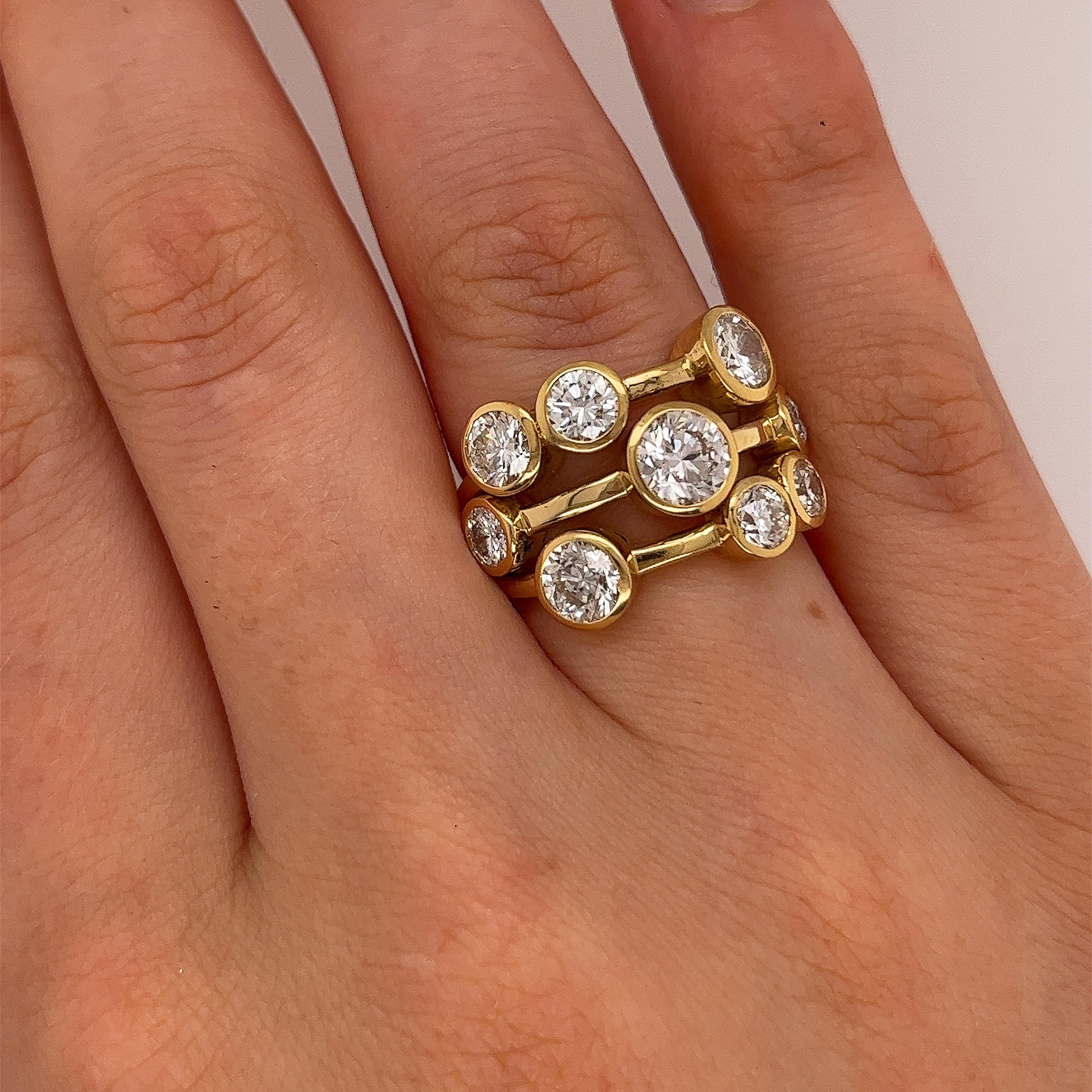 9-Stone Diamond Ring, Set With 3.17ct Round Brilliant Diamonds In 18ct ...