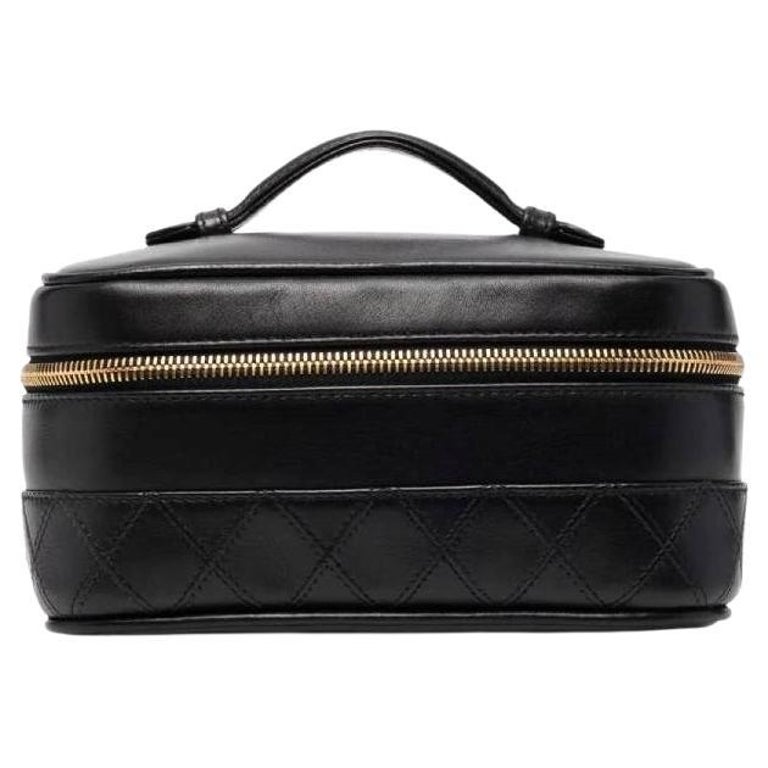 90s Chanel Vintage black leather quilted vanity case For Sale at 1stDibs