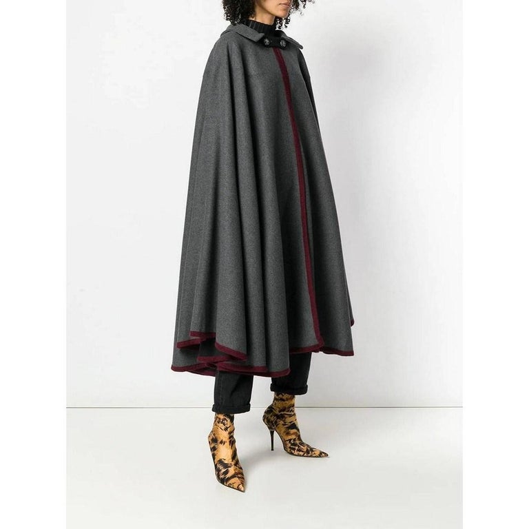 90s Hermès Vintage grey wool wide cape For Sale at 1stDibs