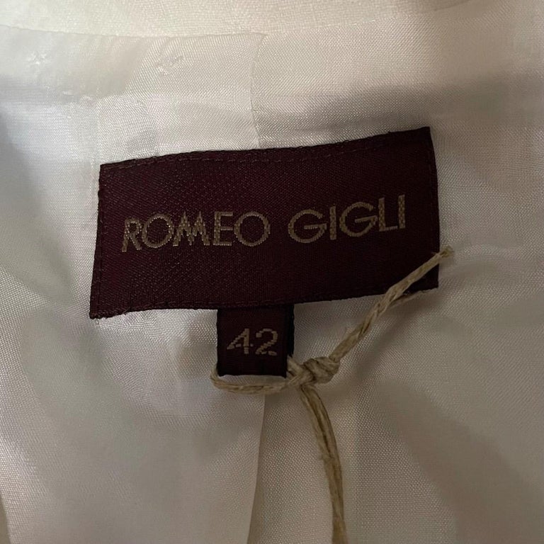 90s Romeo Gigli Vintage ivory linen jacket and trousers suit For Sale ...