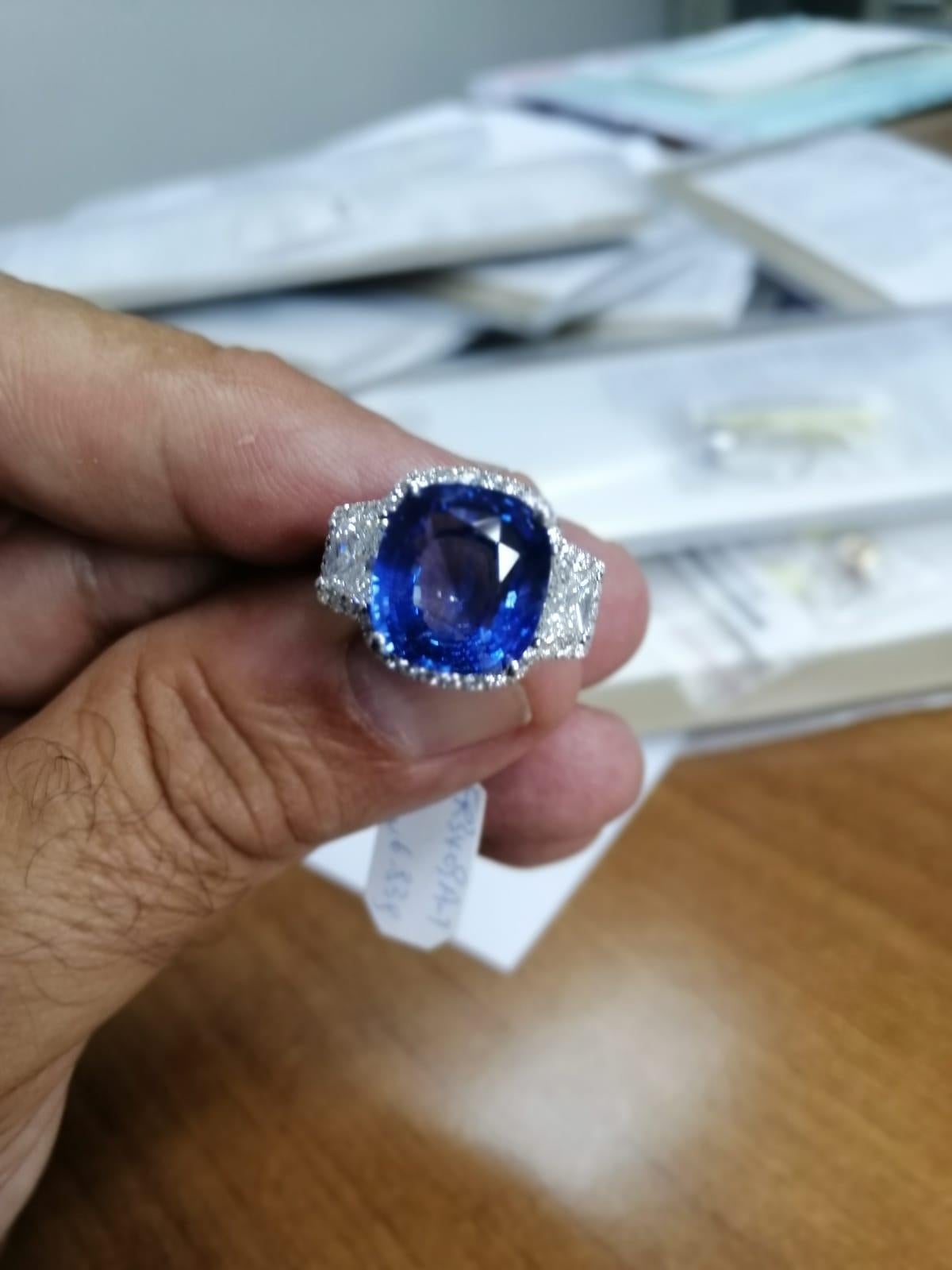 9.10 Ct Unheated Cushion Blue Sapphire (Sri Lanka/Ceylon) Ring - GRS certified For Sale at ...