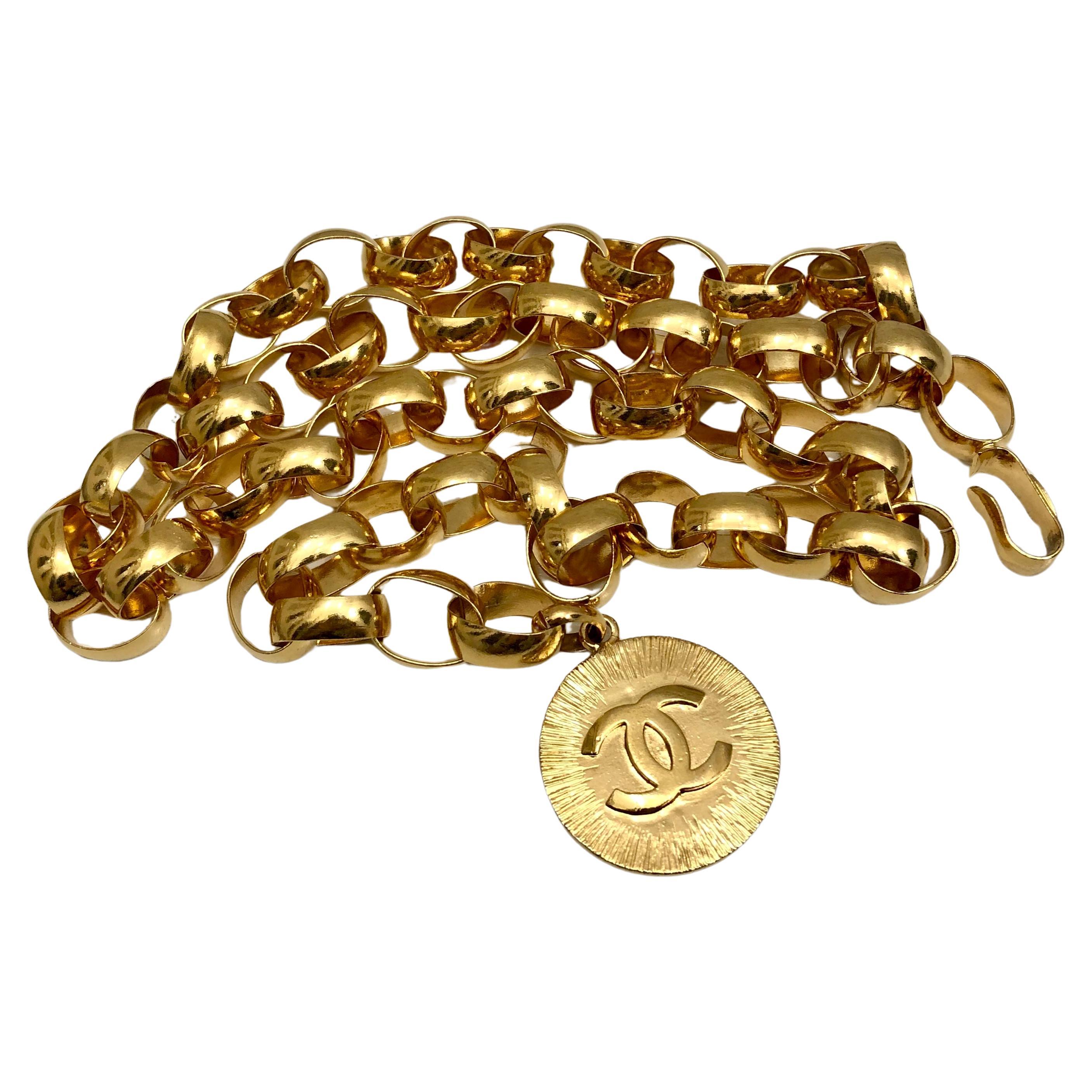 1980s Vintage CHANEL Massive Gold Toned Chain Belt For Sale at 1stDibs
