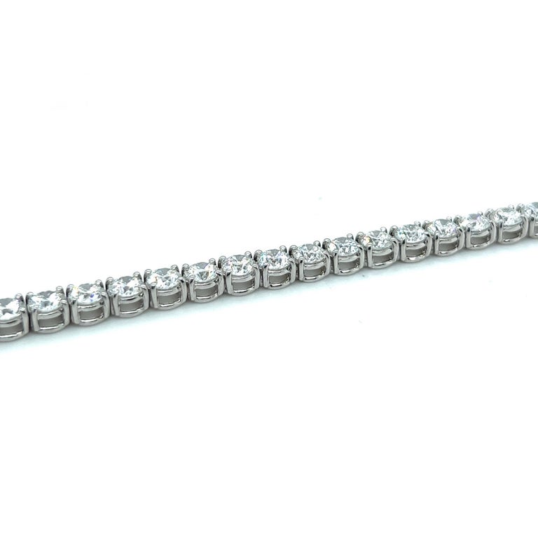 9 69 Carats Diamonds 18 Karat White Gold Tennis Rivière Bracelet For