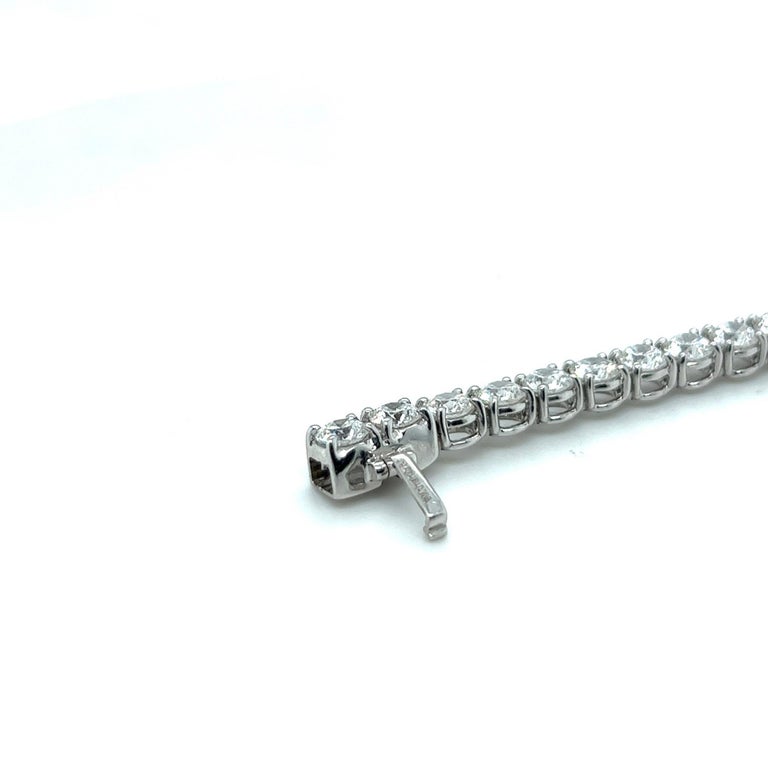 9 69 Carats Diamonds 18 Karat White Gold Tennis Rivière Bracelet For