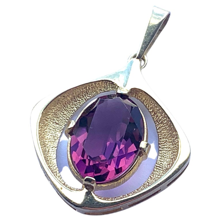 9ct Gold Amethyst Pendant 1970s by Hermann Siersbol For Sale at 1stDibs
