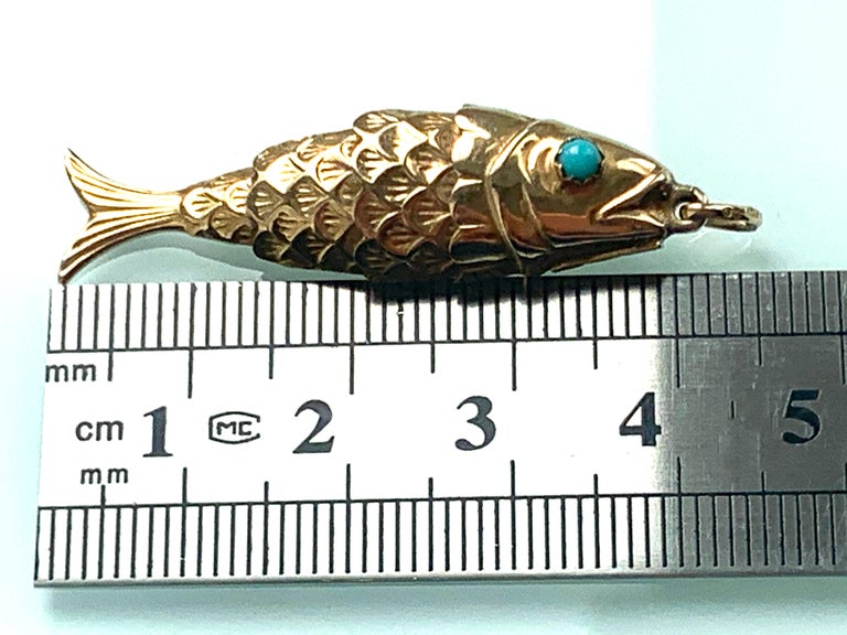 9ct Gold Articulated Fish by Italian Goldsmith UnoAErre at 1stDibs