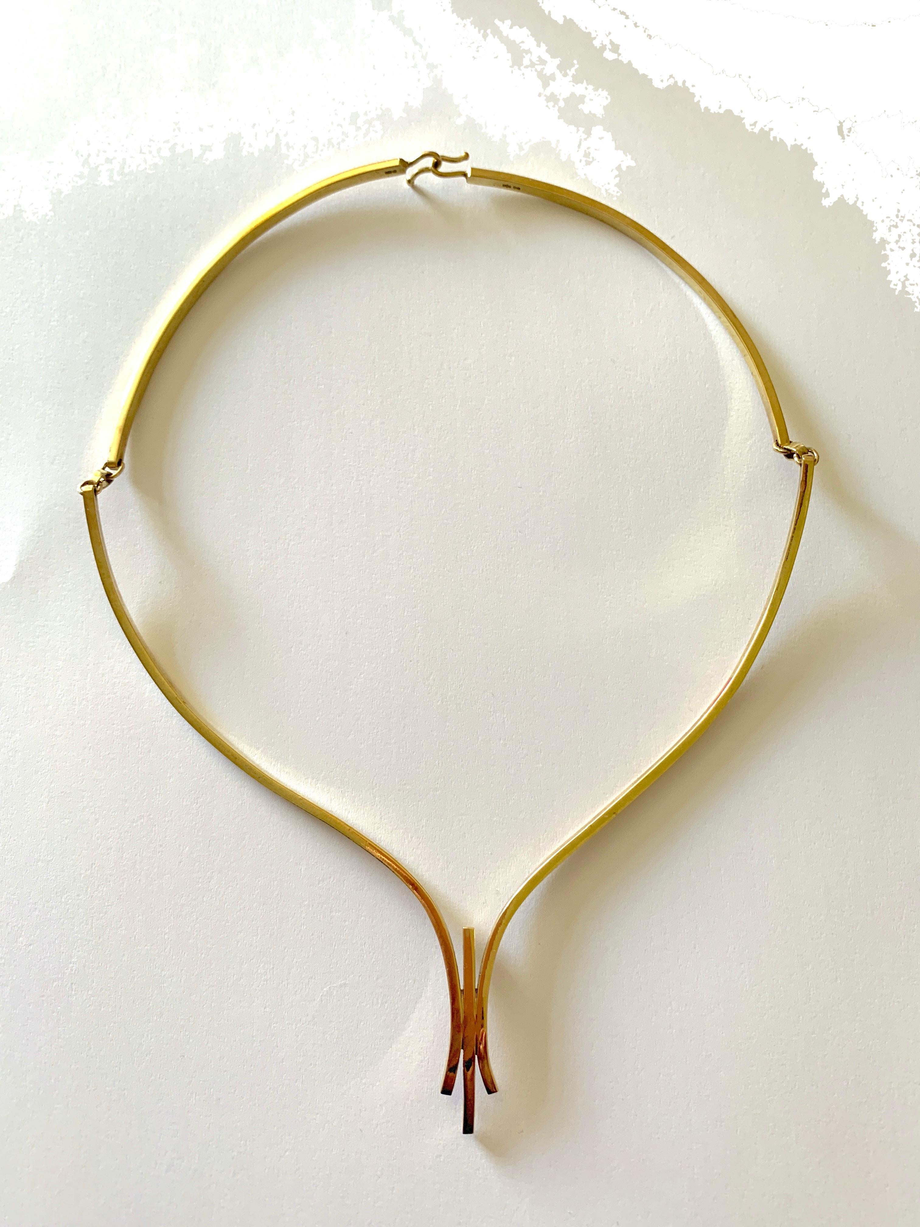 9ct Gold Contemporary Choker For Sale at 1stDibs