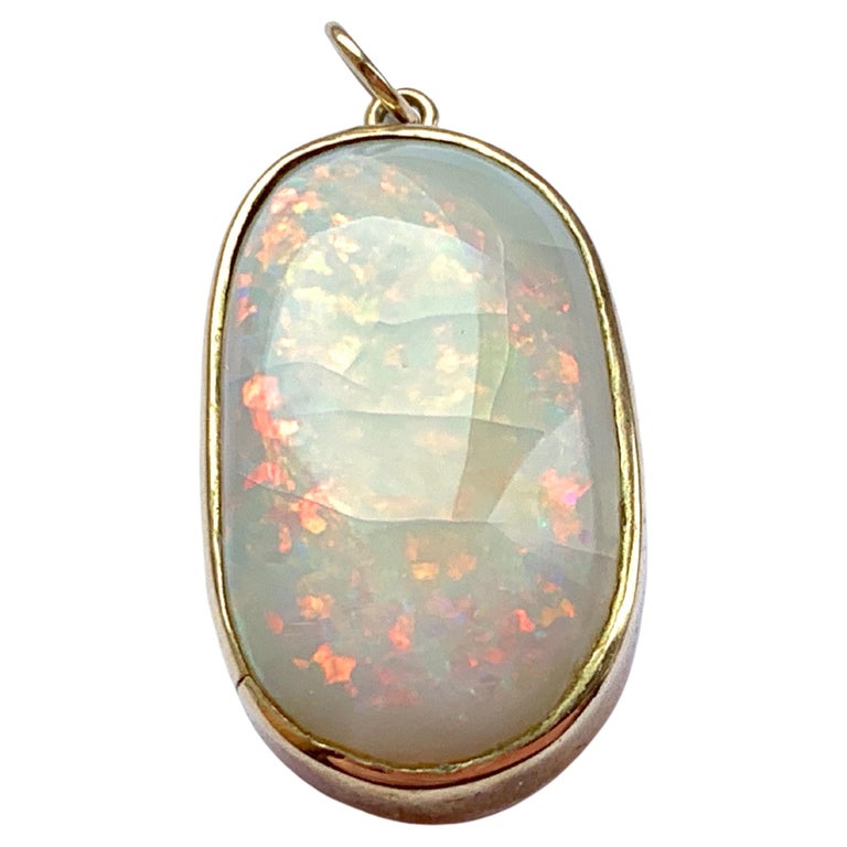 9 Carat Gold Natural Crazed Opal Pendant For Sale at 1stDibs