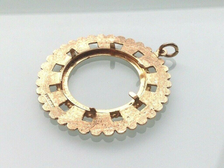 9ct Gold Patented Full Sovereign Mount For Sale at 1stDibs
