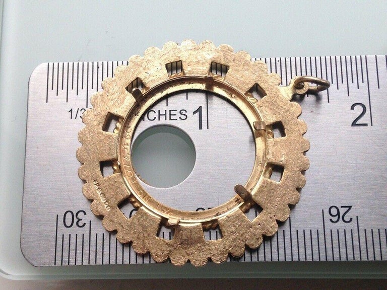 9ct Gold Patented Full Sovereign Mount For Sale at 1stDibs