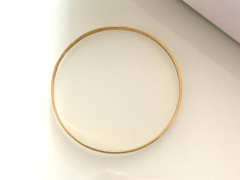 9 Carat Gold Vintage Bangle For Sale at 1stDibs